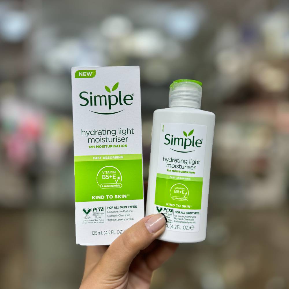 کرم مرطوب کننده لایت سیمپل Simple protecting Light Moisturizers SPF15 ...